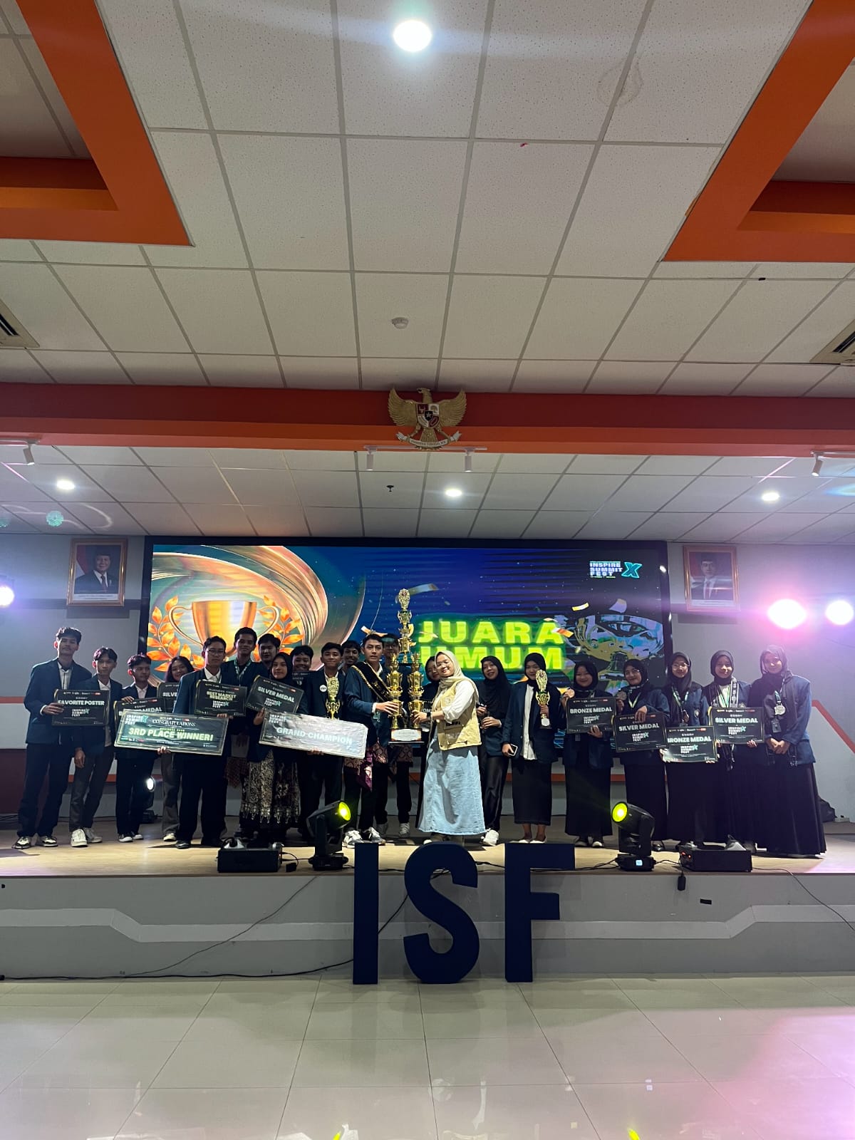 Mahasiswa FEB UB Raih Prestasi di InspireX Summit Fest 2025, Ajang Kompetisi Inovasi Tingkat ...