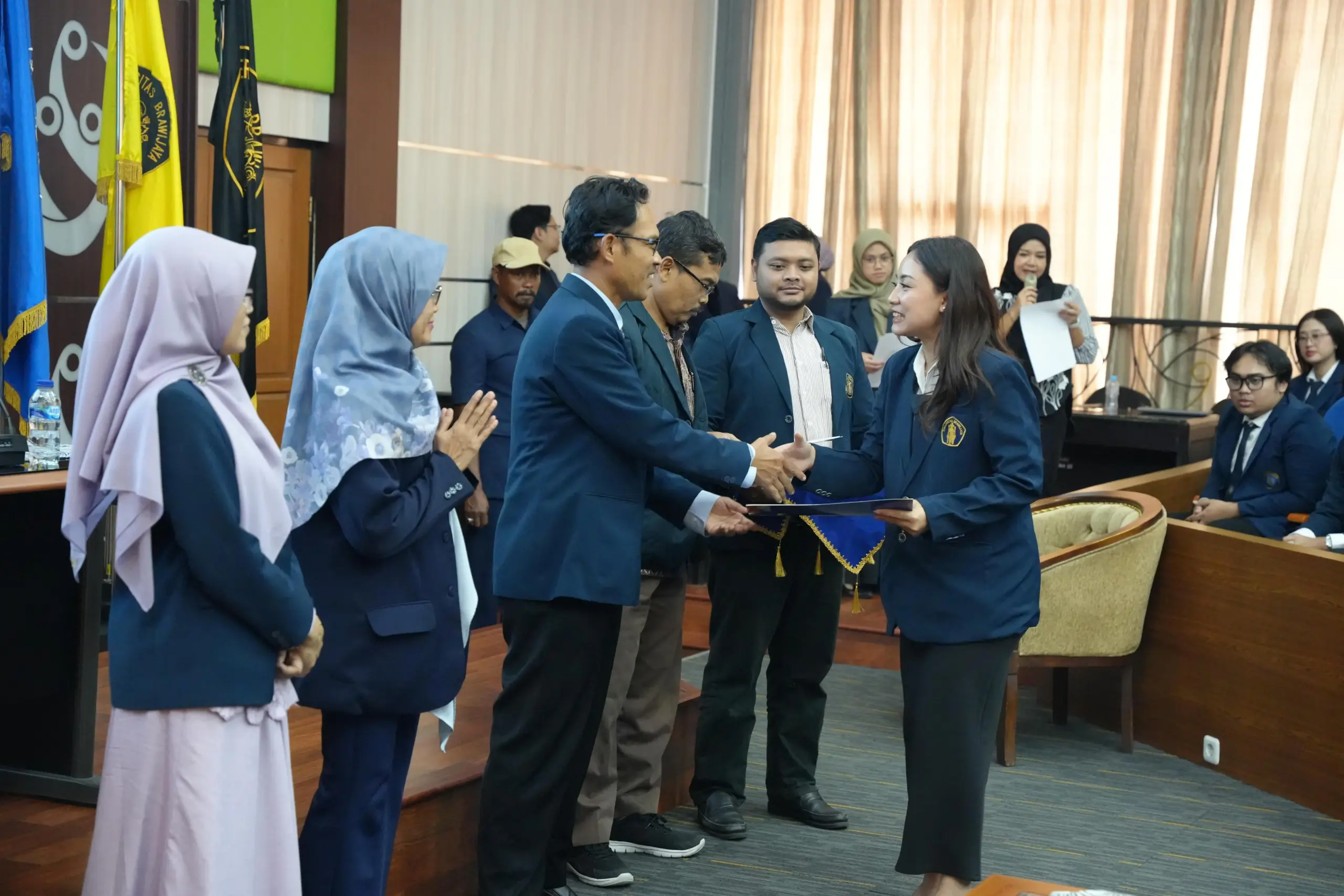 FEB UB Gelar Yudisium, 118 Lulusan Siap Melangkah ke Dunia Profesional ...