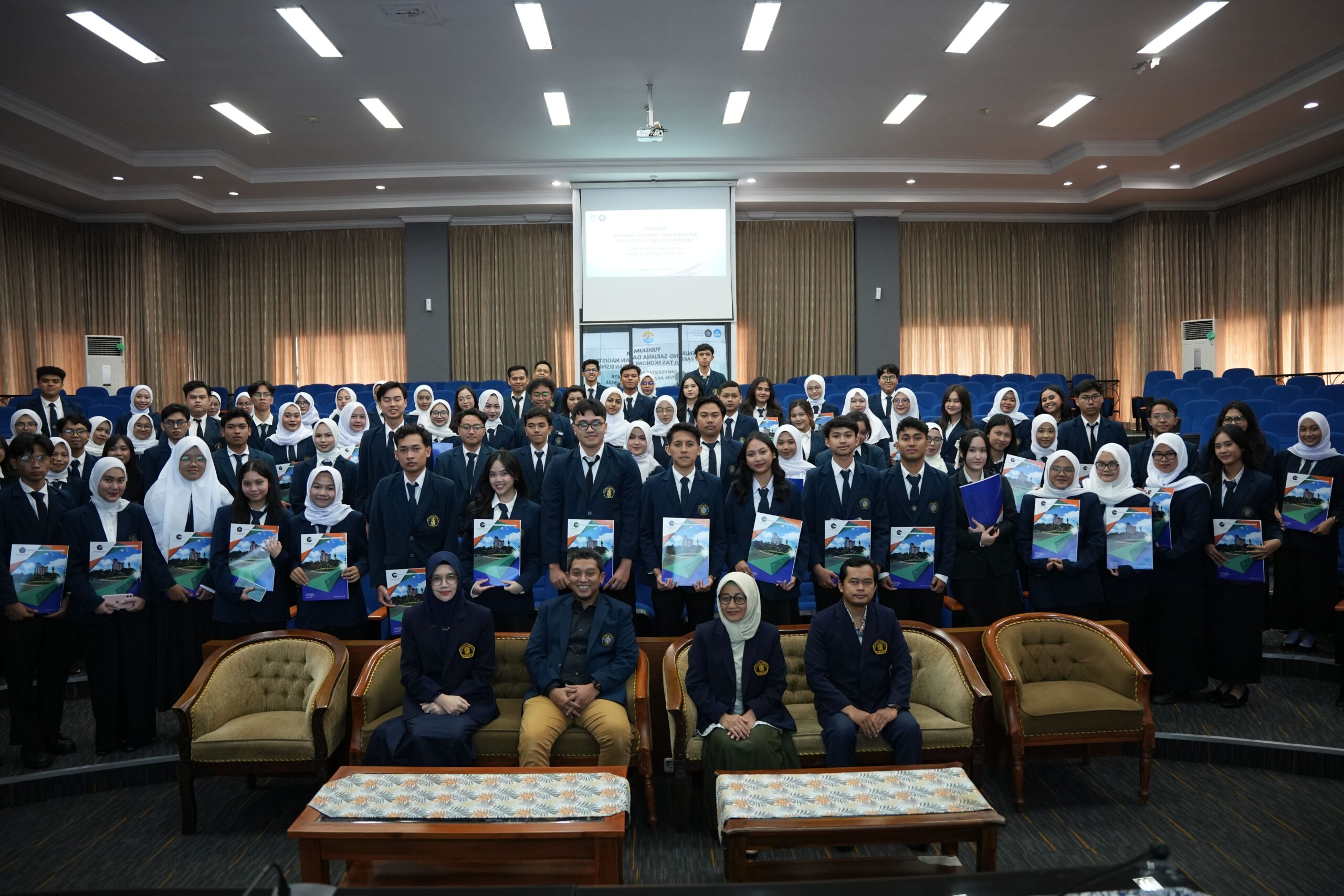 FEB UB Tetapkan 84 Mahasiswa untuk Program Sarjana dan Magister ...