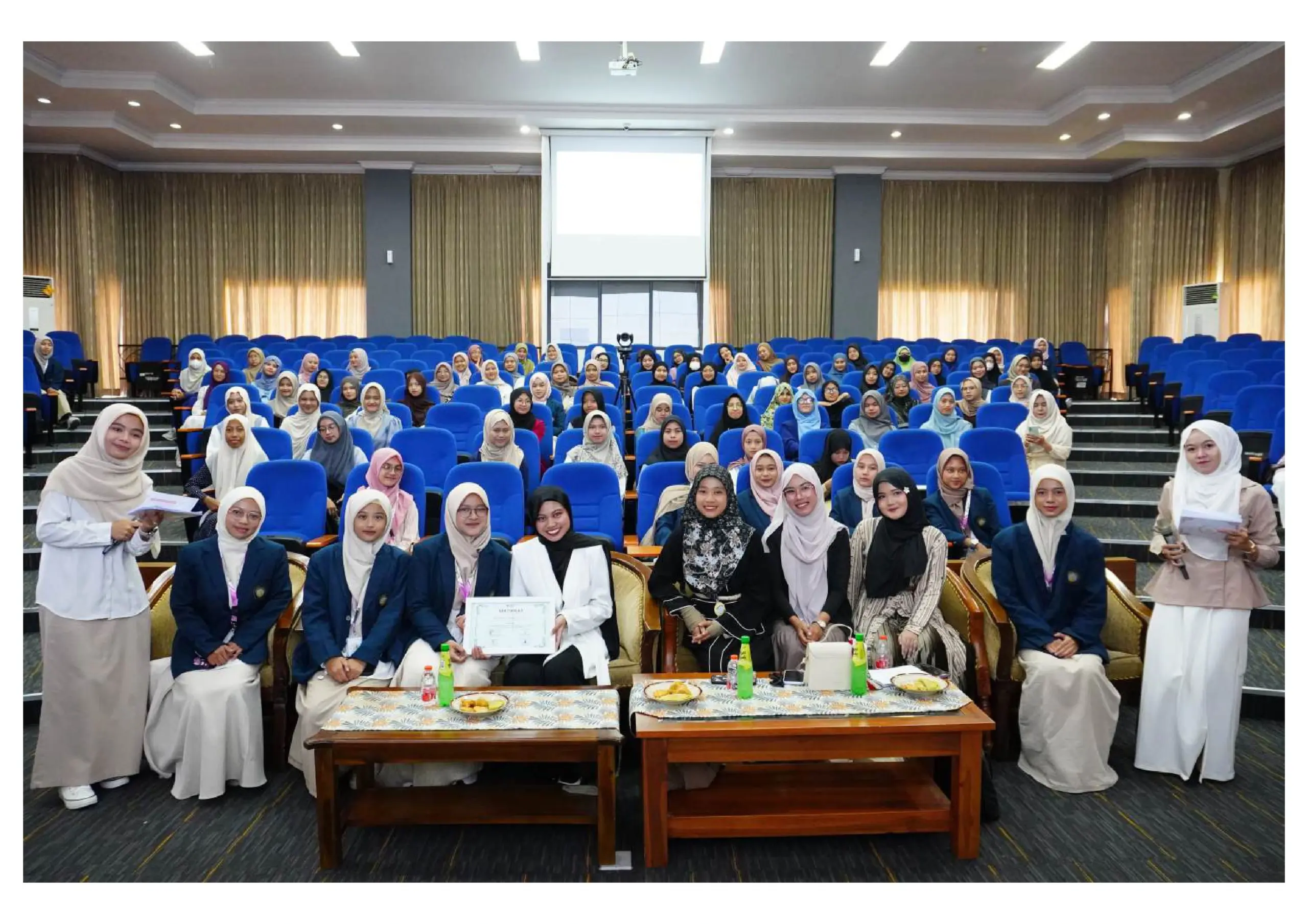 Rangkaian Kajian Muslimah FEB UB 2025: Dari SPARKLE hingga First ...